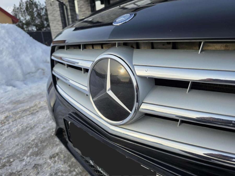 Black Mercedes-Benz B 180 2014 in Vilnius, with an engine capacity of 1.46 L and mileage of 245 thousand km for 6777 €, photo 12 on AUTOMOTO.COM.LV