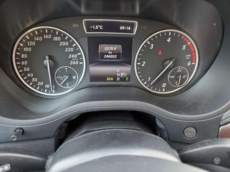 Black Mercedes-Benz B 180 2014 in Vilnius, with an engine capacity of 1.46 L and mileage of 245 thousand km for 6777 €, photo 27 on AUTOMOTO.COM.LV
