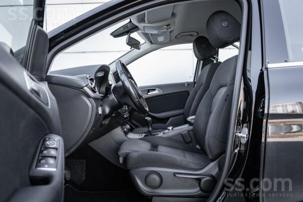 Black Mercedes-Benz B 180 2015 in Riga, with an engine capacity of 1.60 L and mileage of 222 thousand km for 7950 €, photo 7 on AUTOMOTO.COM.LV