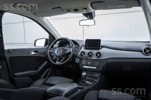 Черный Мерседес Б 180 2015 в Рига, объемом двигателя 1.60 л и пробегом 222 тыс. км за 7450 €, фото 13 на AUTOMOTO.COM.LV