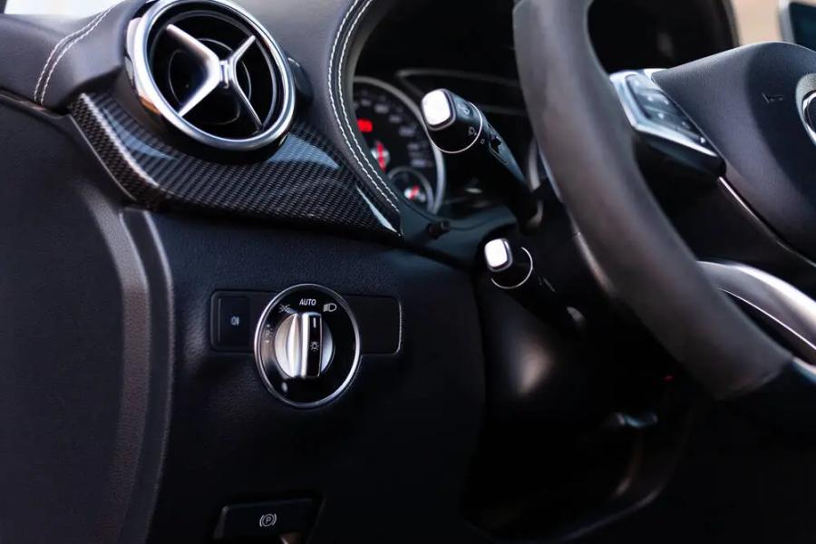 Melns Mercedes-Benz B 180 2017 Rīga, ar dzinēja tilpumu 1.50 L un nobraukumu 119 tūkst. km par 13495 €, foto 17 vietnē AUTOMOTO.COM.LV