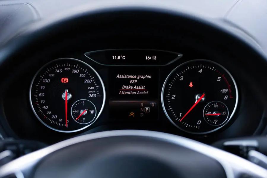 Melns Mercedes-Benz B 180 2017 Rīga, ar dzinēja tilpumu 1.50 L un nobraukumu 119 tūkst. km par 13495 €, foto 29 vietnē AUTOMOTO.COM.LV