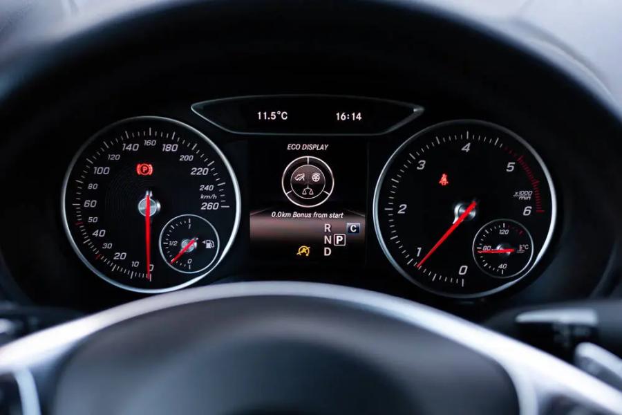 Melns Mercedes-Benz B 180 2017 Rīga, ar dzinēja tilpumu 1.50 L un nobraukumu 119 tūkst. km par 13495 €, foto 31 vietnē AUTOMOTO.COM.LV