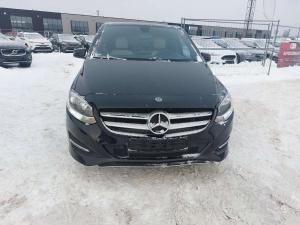 Melns Mercedes-Benz B 180 2018 Kauņa, ar dzinēja tilpumu 1.46 L un nobraukumu 300 tūkst. km par 7890 €, foto 4 vietnē AUTOMOTO.COM.LV