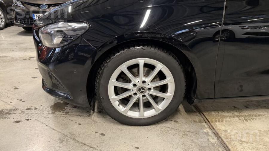 Melns Mercedes-Benz B 180 2020 Rīga, ar dzinēja tilpumu 1.50 L un nobraukumu 66 tūkst. km par 20900 €, foto 7 vietnē AUTOMOTO.COM.LV