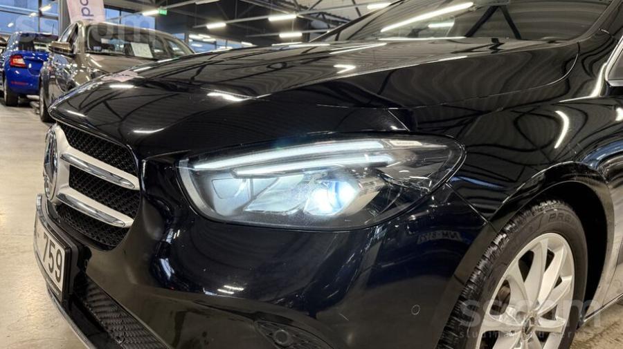 Melns Mercedes-Benz B 180 2020 Rīga, ar dzinēja tilpumu 1.50 L un nobraukumu 66 tūkst. km par 20900 €, foto 8 vietnē AUTOMOTO.COM.LV