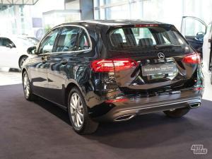 Melns Mercedes-Benz B 180 2021 Kauņa, ar dzinēja tilpumu 1.30 L un nobraukumu 35 tūkst. km par 26417 €, foto 5 vietnē AUTOMOTO.COM.LV