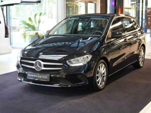 Melns Mercedes-Benz B 180 2021 Kauņa, ar dzinēja tilpumu 1.30 L un nobraukumu 35 tūkst. km par 26417 €, foto 7 vietnē AUTOMOTO.COM.LV