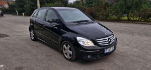 Black Mercedes-Benz B 180 2005 in Kaunas, with an engine capacity of 1.99 L and mileage of 237 thousand km for 999 €, photo 3 on AUTOMOTO.COM.LV