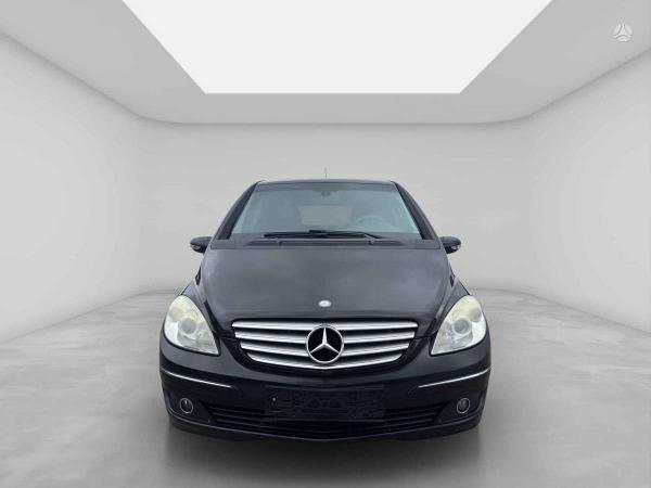 Melns Mercedes-Benz B 180 2007 Kauņa, ar dzinēja tilpumu 2.00 L un nobraukumu 294 tūkst. km par 3890 €, foto 2 vietnē AUTOMOTO.COM.LV
