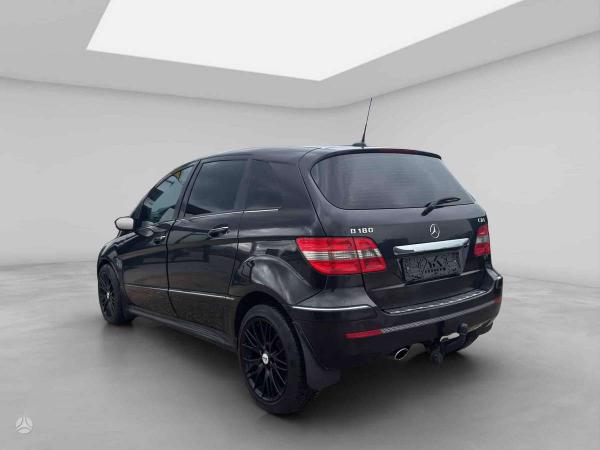 Melns Mercedes-Benz B 180 2007 Kauņa, ar dzinēja tilpumu 2.00 L un nobraukumu 294 tūkst. km par 3890 €, foto 4 vietnē AUTOMOTO.COM.LV