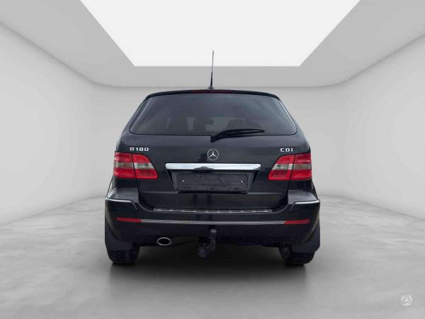Melns Mercedes-Benz B 180 2007 Kauņa, ar dzinēja tilpumu 2.00 L un nobraukumu 294 tūkst. km par 3890 €, foto 5 vietnē AUTOMOTO.COM.LV