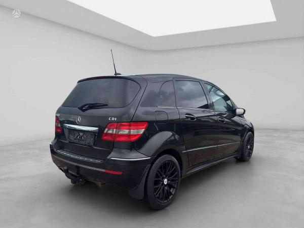 Melns Mercedes-Benz B 180 2007 Kauņa, ar dzinēja tilpumu 2.00 L un nobraukumu 294 tūkst. km par 3890 €, foto 6 vietnē AUTOMOTO.COM.LV