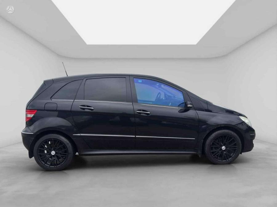 Melns Mercedes-Benz B 180 2007 Kauņa, ar dzinēja tilpumu 2.00 L un nobraukumu 294 tūkst. km par 3890 €, foto 8 vietnē AUTOMOTO.COM.LV