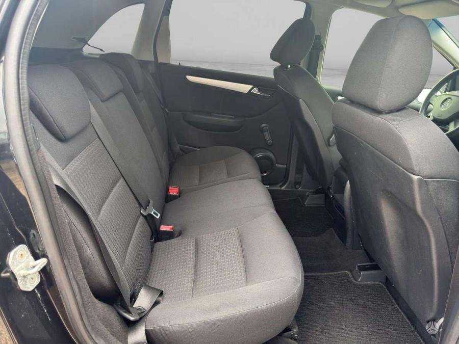 Melns Mercedes-Benz B 180 2007 Kauņa, ar dzinēja tilpumu 2.00 L un nobraukumu 294 tūkst. km par 3890 €, foto 16 vietnē AUTOMOTO.COM.LV