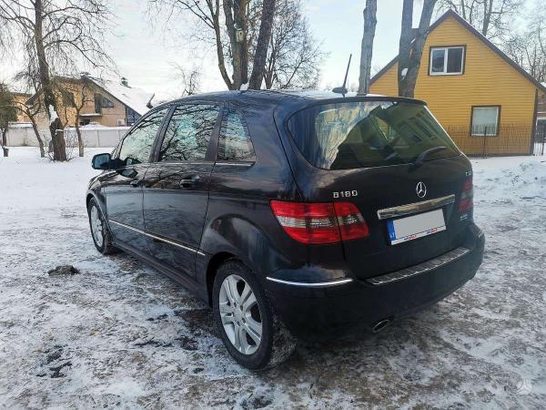 Black Mercedes-Benz B 180 2008 in Siauliai, with an engine capacity of 1.99 L and mileage of 282 thousand km for 3400 €, photo 7 on AUTOMOTO.COM.LV