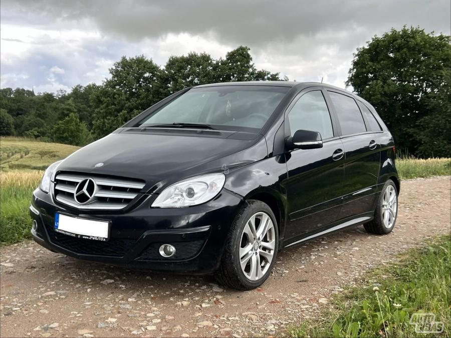Melns Mercedes-Benz B 180 2008 Marijampole, ar dzinēja tilpumu 2.00 L un nobraukumu 365 tūkst. km par 1000 €, foto 1 vietnē AUTOMOTO.COM.LV