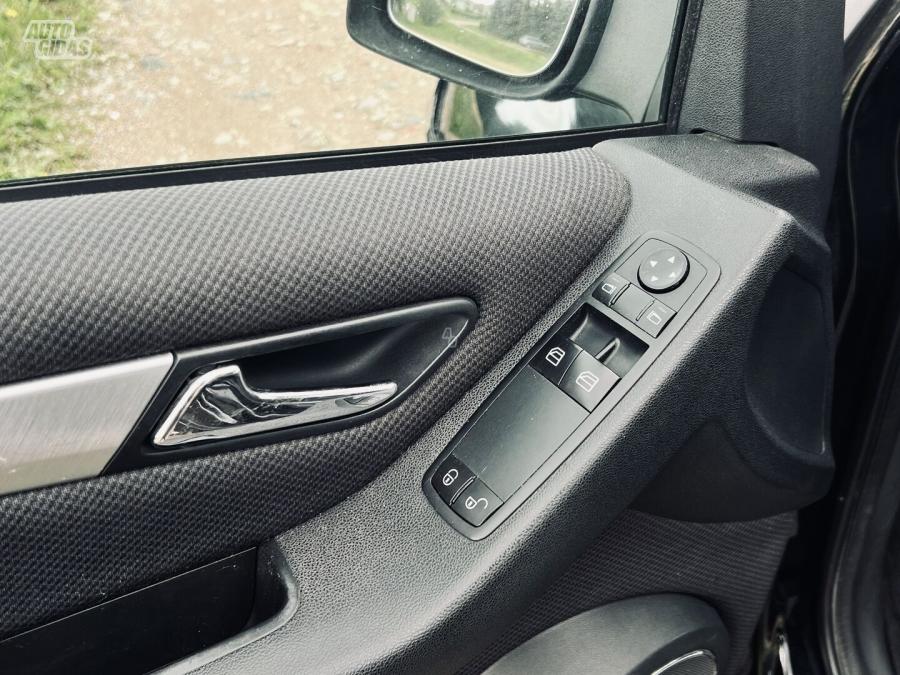 Melns Mercedes-Benz B 180 2008 Marijampole, ar dzinēja tilpumu 2.00 L un nobraukumu 365 tūkst. km par 1000 €, foto 9 vietnē AUTOMOTO.COM.LV