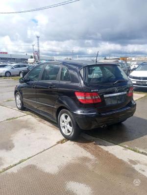 Black Mercedes-Benz B 180 2009 in Kaunas, with an engine capacity of 2.10 L and mileage of 210 thousand km for 2900 €, photo 9 on AUTOMOTO.COM.LV