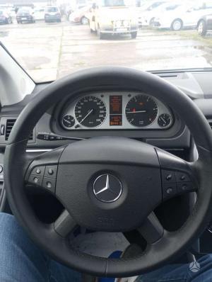 Black Mercedes-Benz B 180 2009 in Kaunas, with an engine capacity of 2.10 L and mileage of 210 thousand km for 2900 €, photo 20 on AUTOMOTO.COM.LV