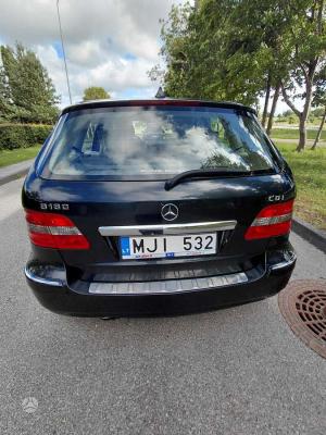 Black Mercedes-Benz B 180 2009 in Klaipeda, with an engine capacity of 1.99 L and mileage of 301 thousand km for 2450 €, photo 4 on AUTOMOTO.COM.LV