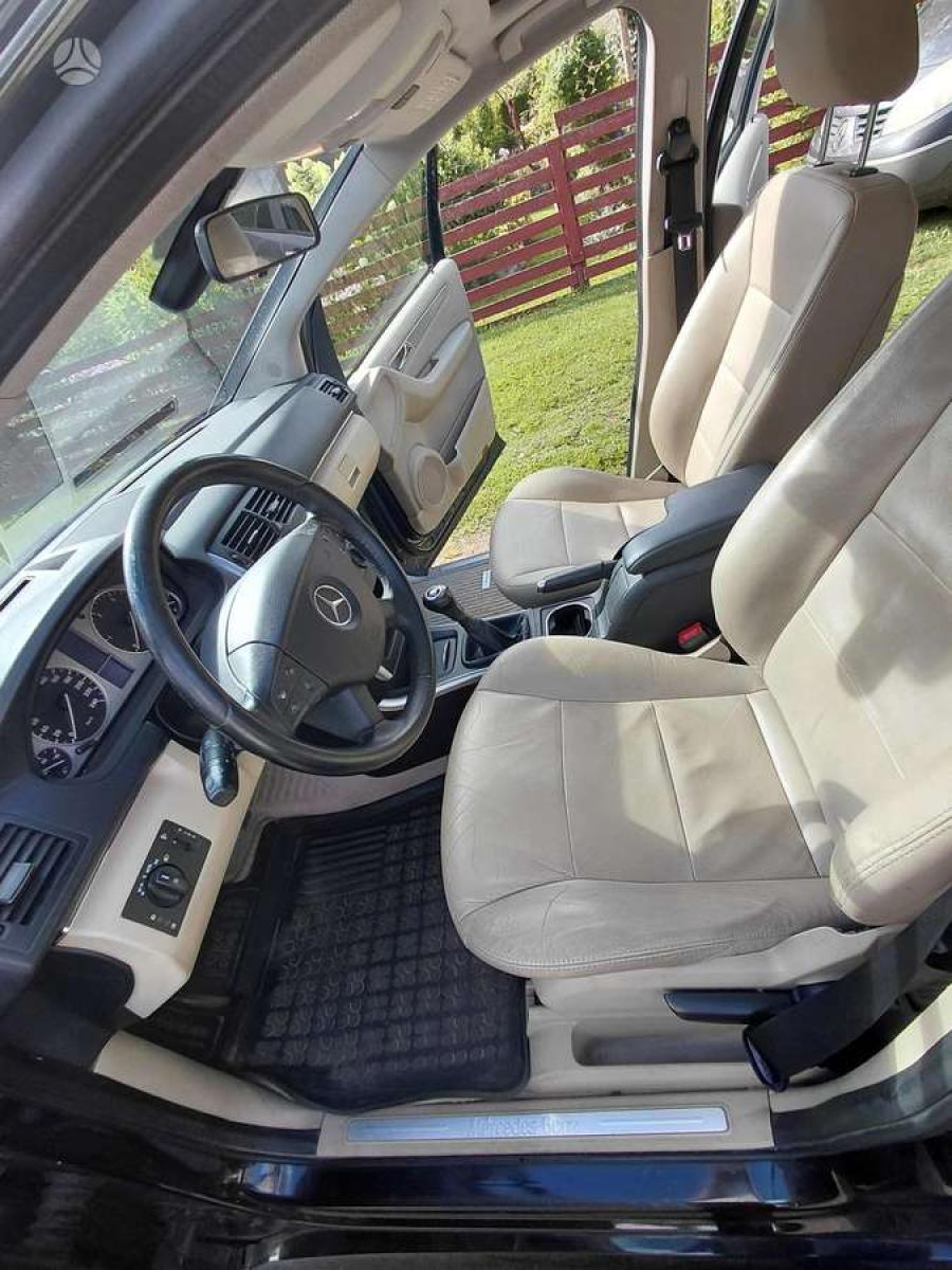 Black Mercedes-Benz B 180 2009 in Klaipeda, with an engine capacity of 1.99 L and mileage of 301 thousand km for 2450 €, photo 7 on AUTOMOTO.COM.LV