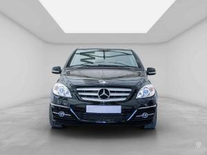 Melns Mercedes-Benz B 180 2011 Kauņa, ar dzinēja tilpumu 2.00 L un nobraukumu 301 tūkst. km par 4490 €, foto 3 vietnē AUTOMOTO.COM.LV