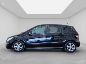 Melns Mercedes-Benz B 180 2011 Kauņa, ar dzinēja tilpumu 2.00 L un nobraukumu 301 tūkst. km par 4490 €, foto 4 vietnē AUTOMOTO.COM.LV