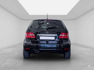 Melns Mercedes-Benz B 180 2011 Kauņa, ar dzinēja tilpumu 2.00 L un nobraukumu 301 tūkst. km par 4490 €, foto 6 vietnē AUTOMOTO.COM.LV