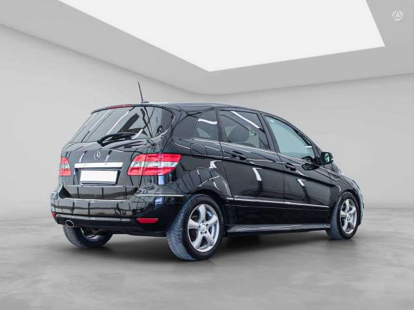 Black Mercedes-Benz B 180 2011 in Kaunas, with an engine capacity of 2.00 L and mileage of 301 thousand km for 4490 €, photo 6 on AUTOMOTO.COM.LV