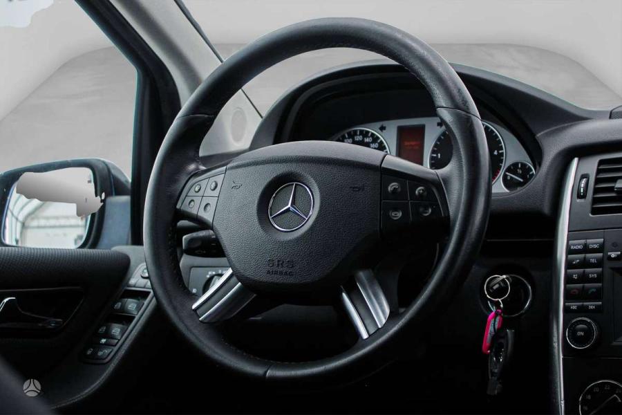 Melns Mercedes-Benz B 180 2011 Kauņa, ar dzinēja tilpumu 2.00 L un nobraukumu 301 tūkst. km par 4490 €, foto 11 vietnē AUTOMOTO.COM.LV