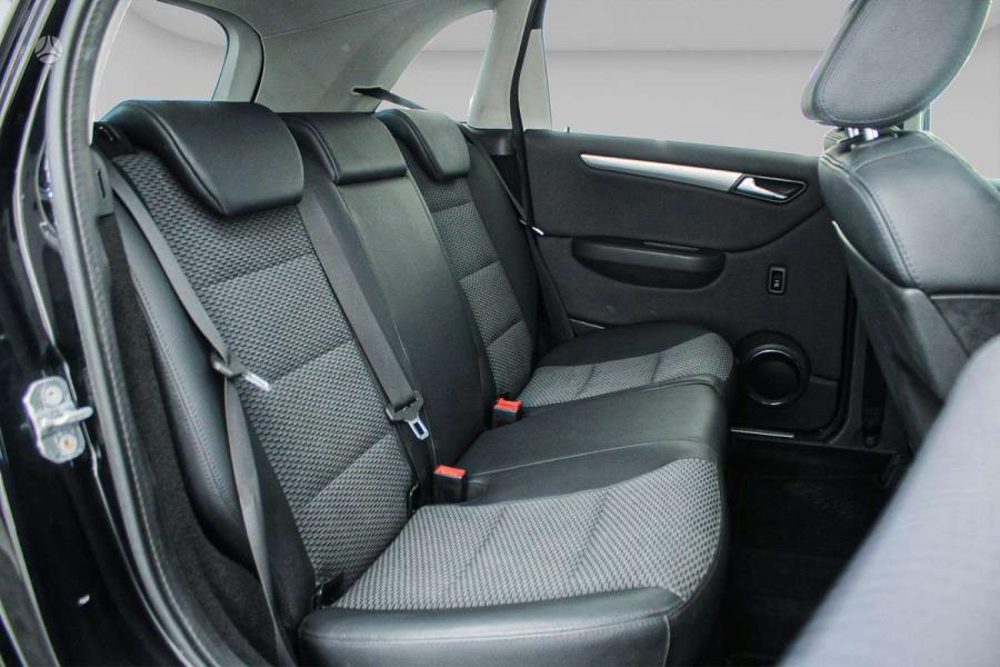 Melns Mercedes-Benz B 180 2011 Kauņa, ar dzinēja tilpumu 2.00 L un nobraukumu 301 tūkst. km par 4490 €, foto 16 vietnē AUTOMOTO.COM.LV