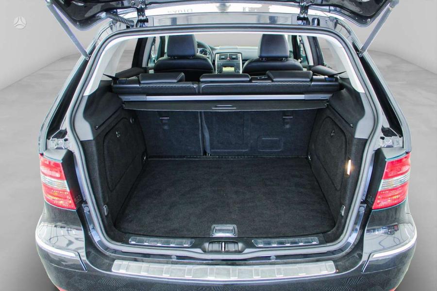 Melns Mercedes-Benz B 180 2011 Kauņa, ar dzinēja tilpumu 2.00 L un nobraukumu 301 tūkst. km par 4490 €, foto 17 vietnē AUTOMOTO.COM.LV