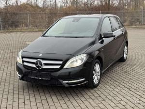 Melns Mercedes-Benz B 180 2012 Marijampole, ar dzinēja tilpumu 1.80 L un nobraukumu 234 tūkst. km par 5100 €, foto  vietnē AUTOMOTO.COM.LV