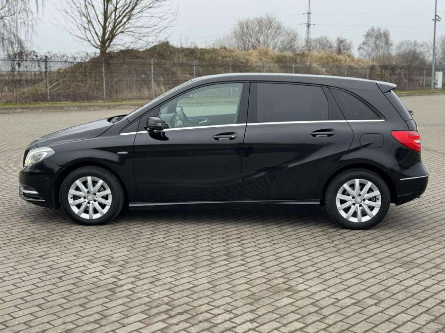 Melns Mercedes-Benz B 180 2012 Marijampole, ar dzinēja tilpumu 1.80 L un nobraukumu 234 tūkst. km par 5100 €, foto 2 vietnē AUTOMOTO.COM.LV