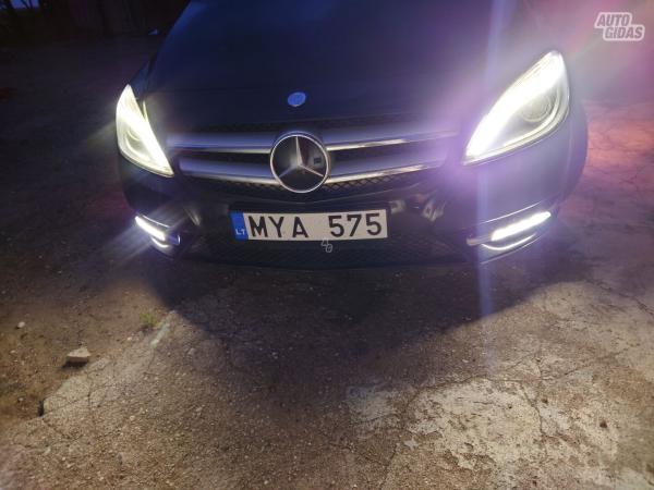Black Mercedes-Benz B 180 2012 in Marijampole, with an engine capacity of 1.80 L and mileage of 320 thousand km for 2200 €, photo 7 on AUTOMOTO.COM.LV