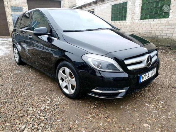 Melns Mercedes-Benz B 180 2012 Viļņa, ar dzinēja tilpumu 1.80 L un nobraukumu 310 tūkst. km par 2890 €, foto 1 vietnē AUTOMOTO.COM.LV