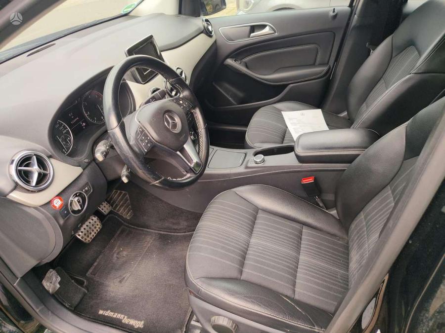 Melns Mercedes-Benz B 180 2012 Rokiškis, ar dzinēja tilpumu 1.80 L un nobraukumu 240 tūkst. km par 2200 €, foto 6 vietnē AUTOMOTO.COM.LV