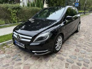Melns Mercedes-Benz B 180 2012 Šilutė, ar dzinēja tilpumu 1.80 L un nobraukumu 292 tūkst. km par 4950 €, foto 3 vietnē AUTOMOTO.COM.LV