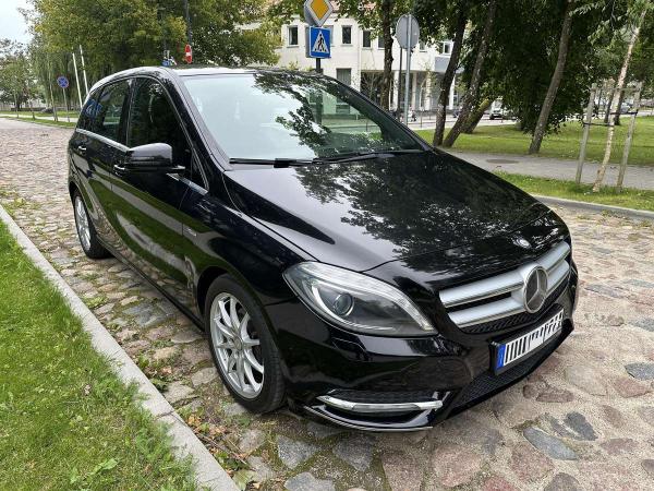 Melns Mercedes-Benz B 180 2012 Šilutė, ar dzinēja tilpumu 1.80 L un nobraukumu 292 tūkst. km par 4950 €, foto 5 vietnē AUTOMOTO.COM.LV