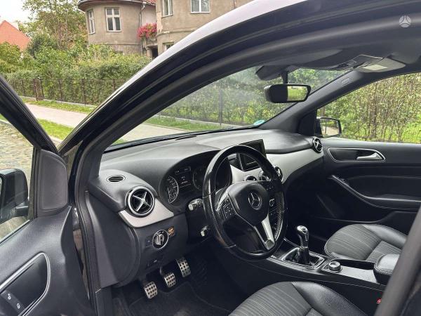Melns Mercedes-Benz B 180 2012 Šilutė, ar dzinēja tilpumu 1.80 L un nobraukumu 292 tūkst. km par 4950 €, foto 11 vietnē AUTOMOTO.COM.LV