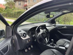Melns Mercedes-Benz B 180 2012 Šilutė, ar dzinēja tilpumu 1.80 L un nobraukumu 292 tūkst. km par 4950 €, foto 11 vietnē AUTOMOTO.COM.LV