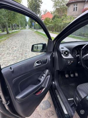 Melns Mercedes-Benz B 180 2012 Šilutė, ar dzinēja tilpumu 1.80 L un nobraukumu 292 tūkst. km par 4950 €, foto 12 vietnē AUTOMOTO.COM.LV