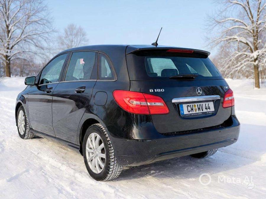Black Mercedes-Benz B 180 2013 in Klaipeda, with an engine capacity of 0.00 L and mileage of 260 thousand km for 5999 €, photo 3 on AUTOMOTO.COM.LV