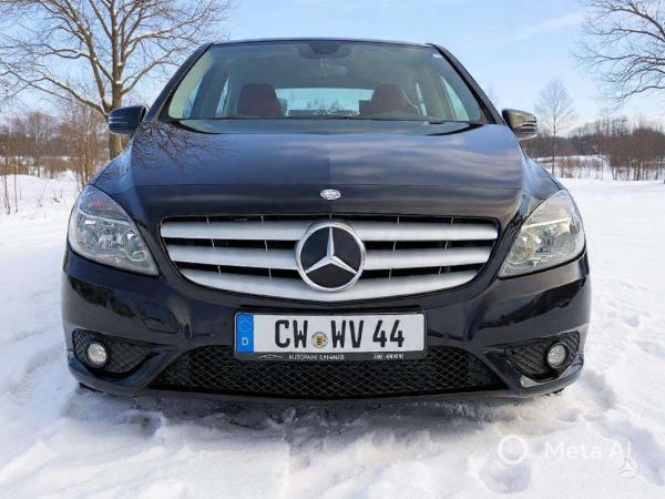 Black Mercedes-Benz B 180 2013 in Klaipeda, with an engine capacity of 0.00 L and mileage of 260 thousand km for 5999 €, photo 8 on AUTOMOTO.COM.LV