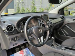 Black Mercedes-Benz B 180 2013 in Klaipeda, with an engine capacity of 0.00 L and mileage of 260 thousand km for 5999 €, photo 11 on AUTOMOTO.COM.LV