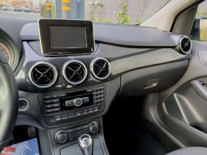 Black Mercedes-Benz B 180 2013 in Klaipeda, with an engine capacity of 0.00 L and mileage of 260 thousand km for 5999 €, photo 17 on AUTOMOTO.COM.LV