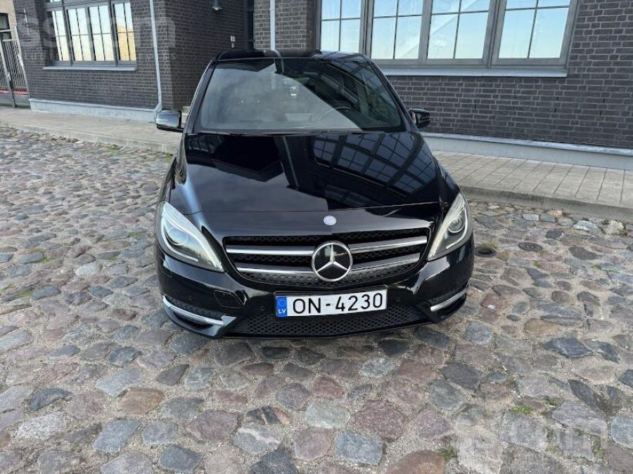 Melns Mercedes-Benz B 180 2014 Rīga, ar dzinēja tilpumu 1.80 L un nobraukumu 233 tūkst. km par 8200 €, foto 5 vietnē AUTOMOTO.COM.LV