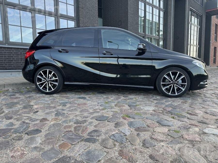 Melns Mercedes-Benz B 180 2014 Rīga, ar dzinēja tilpumu 1.80 L un nobraukumu 233 tūkst. km par 8200 €, foto 7 vietnē AUTOMOTO.COM.LV
