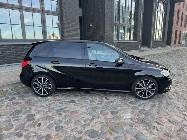 Black Mercedes-Benz B 180 2014 in Riga, with an engine capacity of 1.80 L and mileage of 233 thousand km for 8200 €, photo 7 on AUTOMOTO.COM.LV